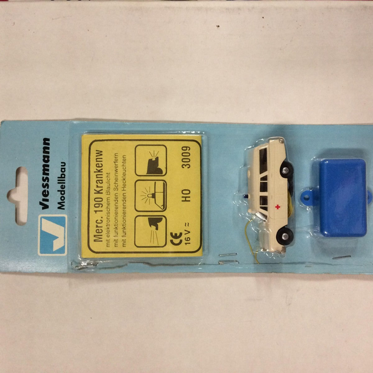 Viessmann Modellspielwaren 3009 1:87 HO Mercedes Benz 190 Krankenw w L ...