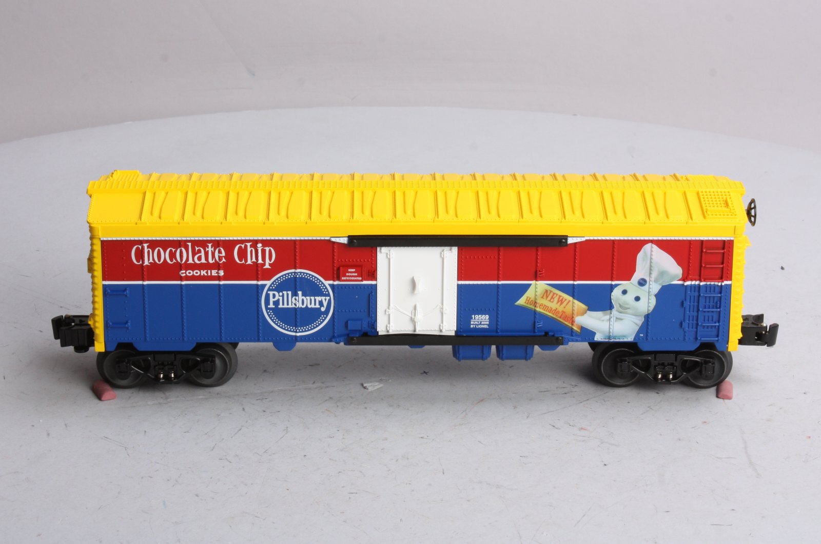 Lionel 6-19569 O Gauge Pillsbury Reefer Car #19569 – Trainz