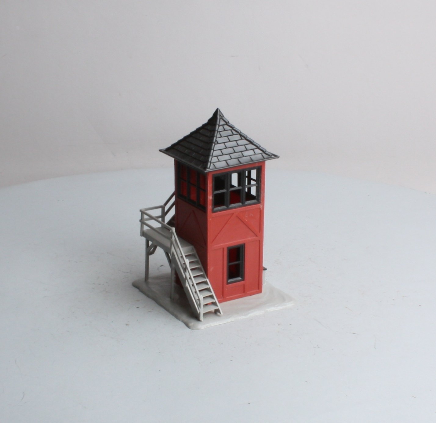 Lionel 6-12733 O and 027 Watchman Shanty Building Kit – Trainz