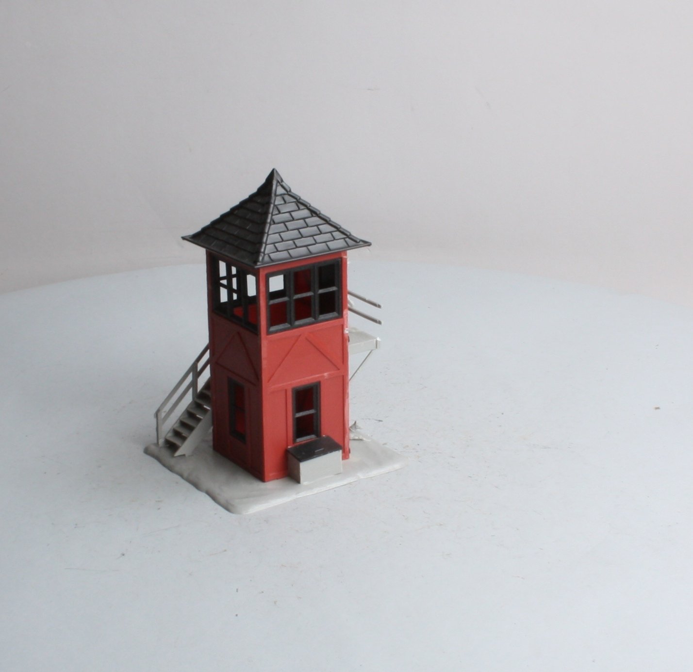 Lionel 6-12733 O and 027 Watchman Shanty Building Kit – Trainz