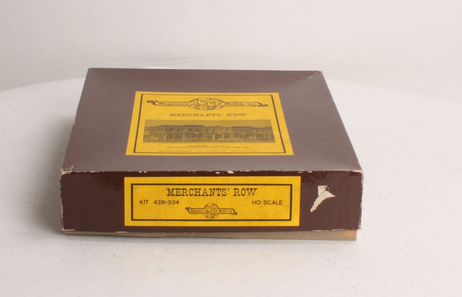 Magnuson Models 439-534 HO Scale Merchant's Row Building Kit – Trainz