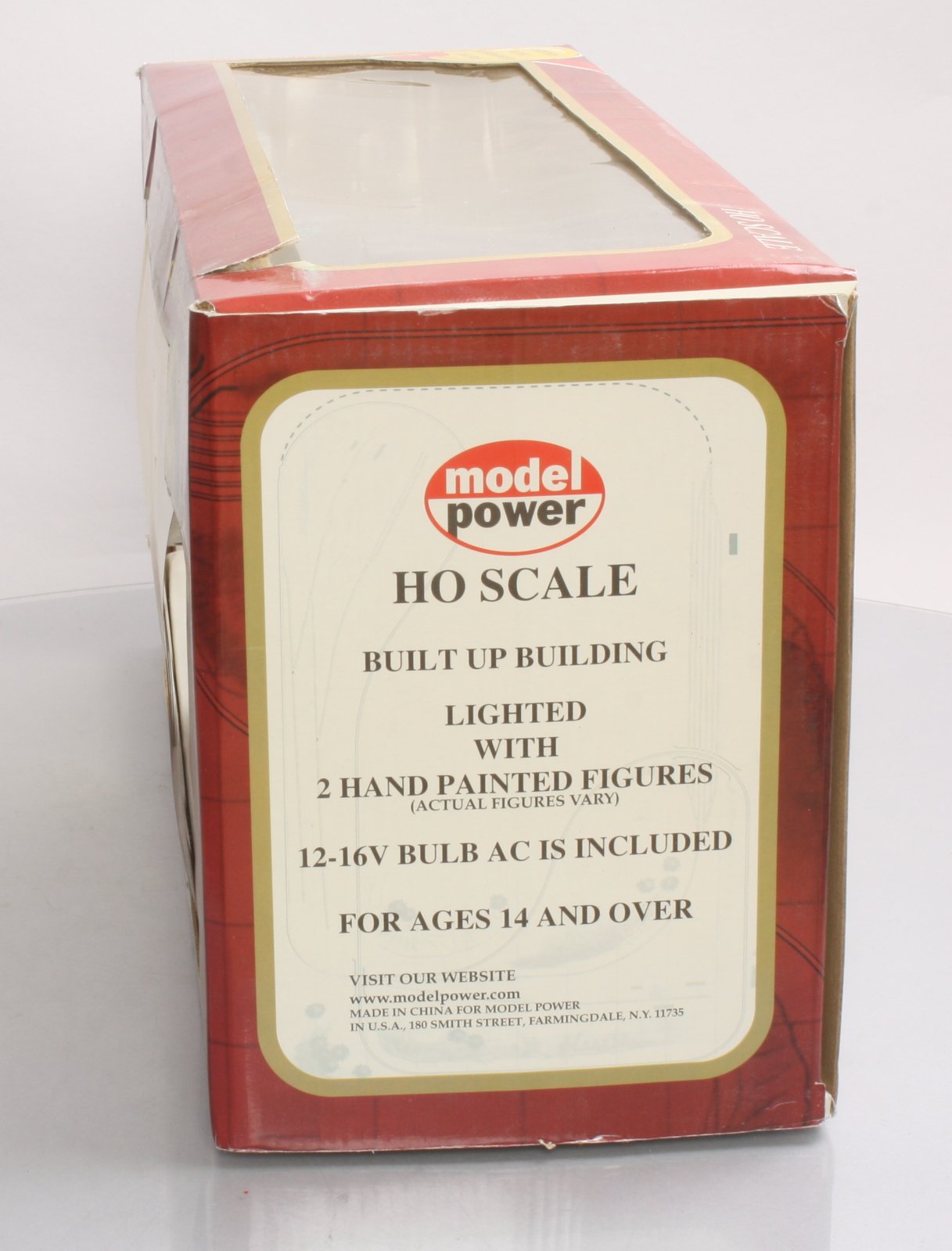 Model Power 689 HO Scale Built-up Exxon Station w/Tanker – Trainz