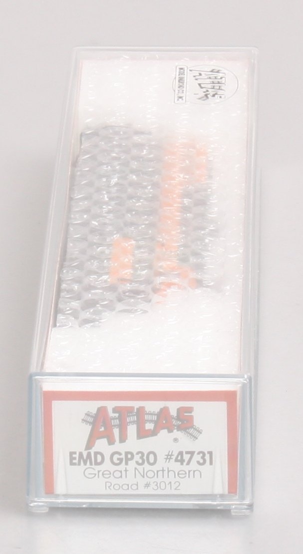 Atlas 4731 N Scale Great Northern EMD GP30 Diesel Locomotive #3012 – Trainz