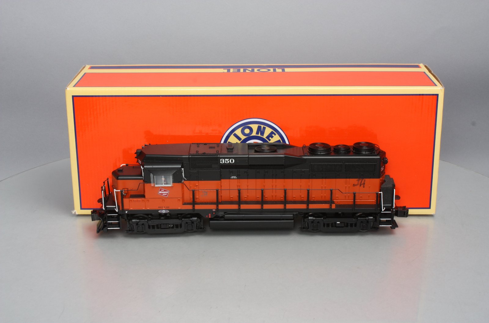 Lionel 6-82139 Milwaukee Legacy GP30 Diesel Locomotive #350 – Trainz