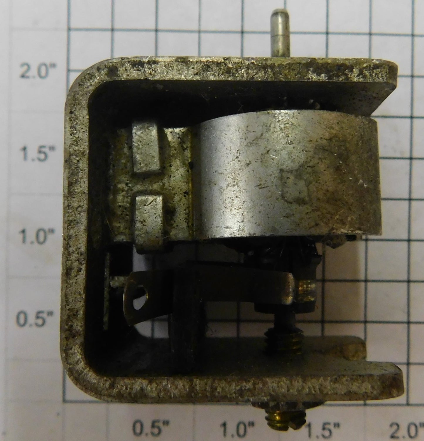 Acme 1000-X1355 HO Open Frame Motor – Trainz