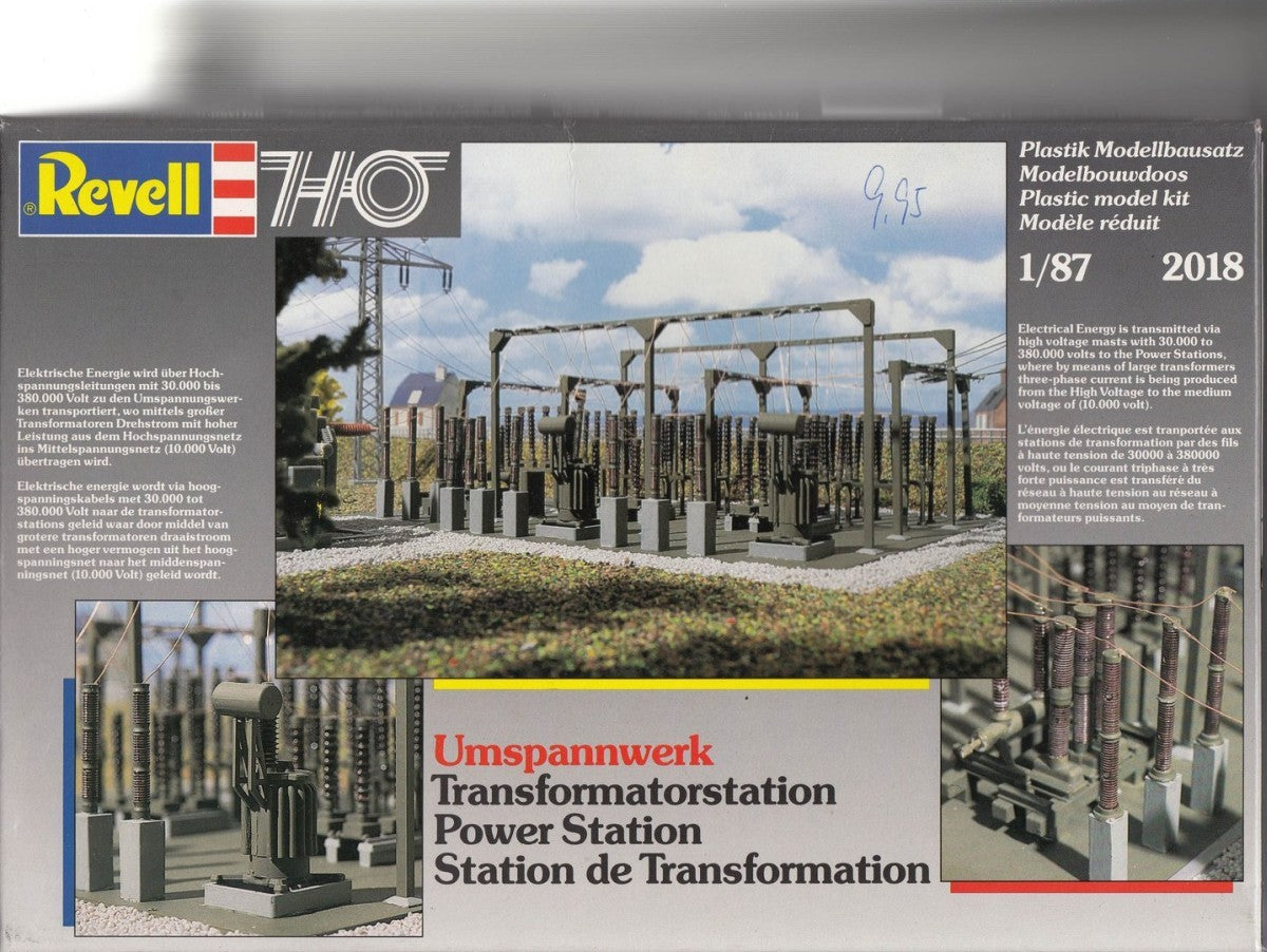 Revell 2018 HO Transformer Power Station Building Kit – Trainz