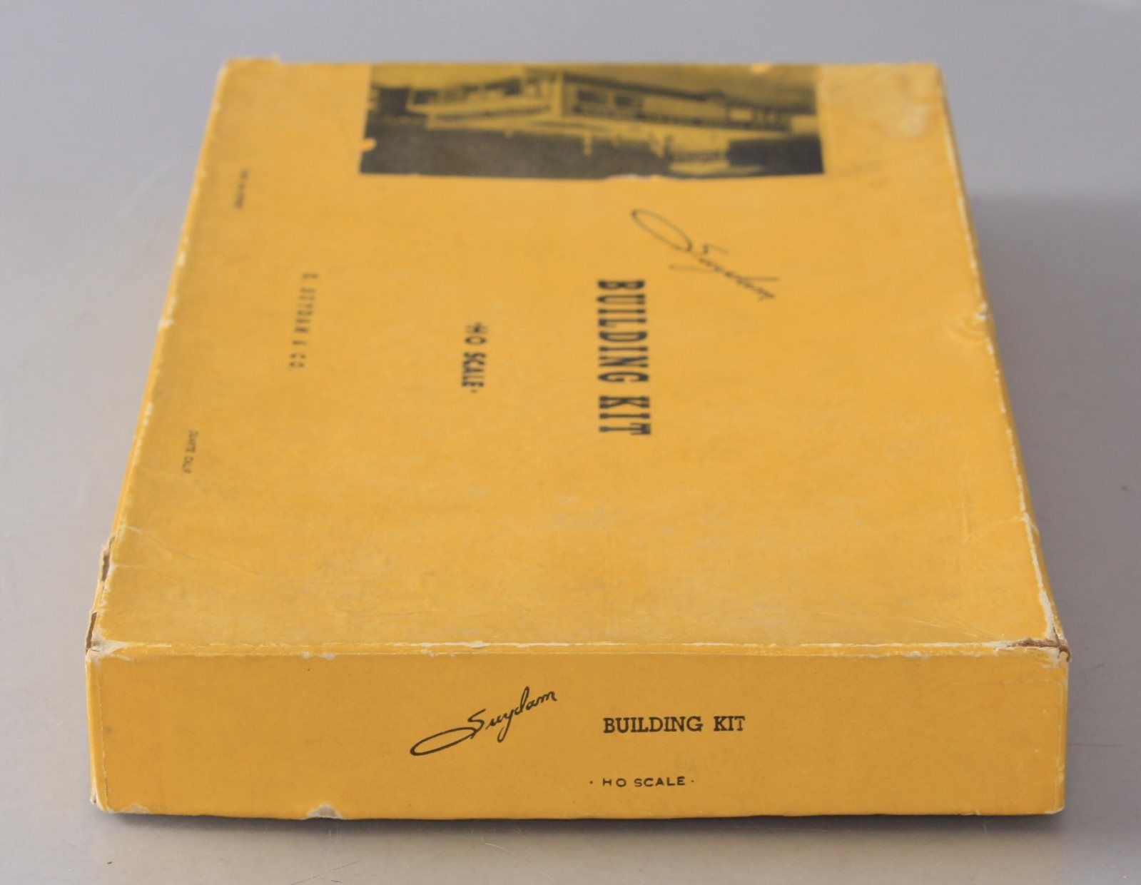 Suydam 82 HO Scale Purina Chow Feed Mill Building Kit – Trainz