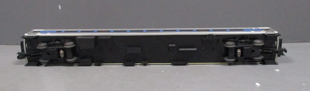 Atlas 6243-3 Metro North Comet II Coach #6180 (3 Rail) – Trainz