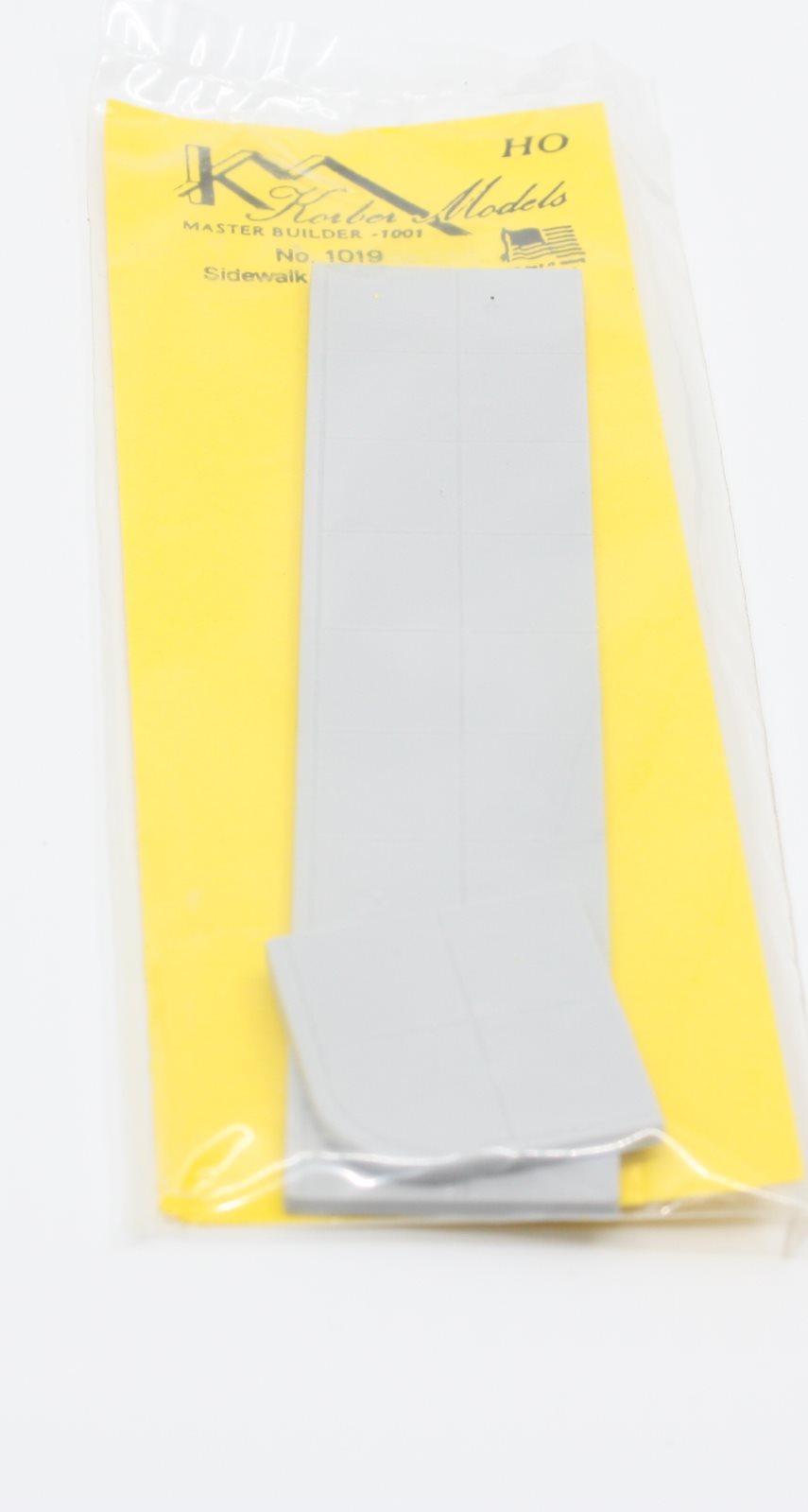 Korber 1019 HO Sidewalk with Corner – Trainz