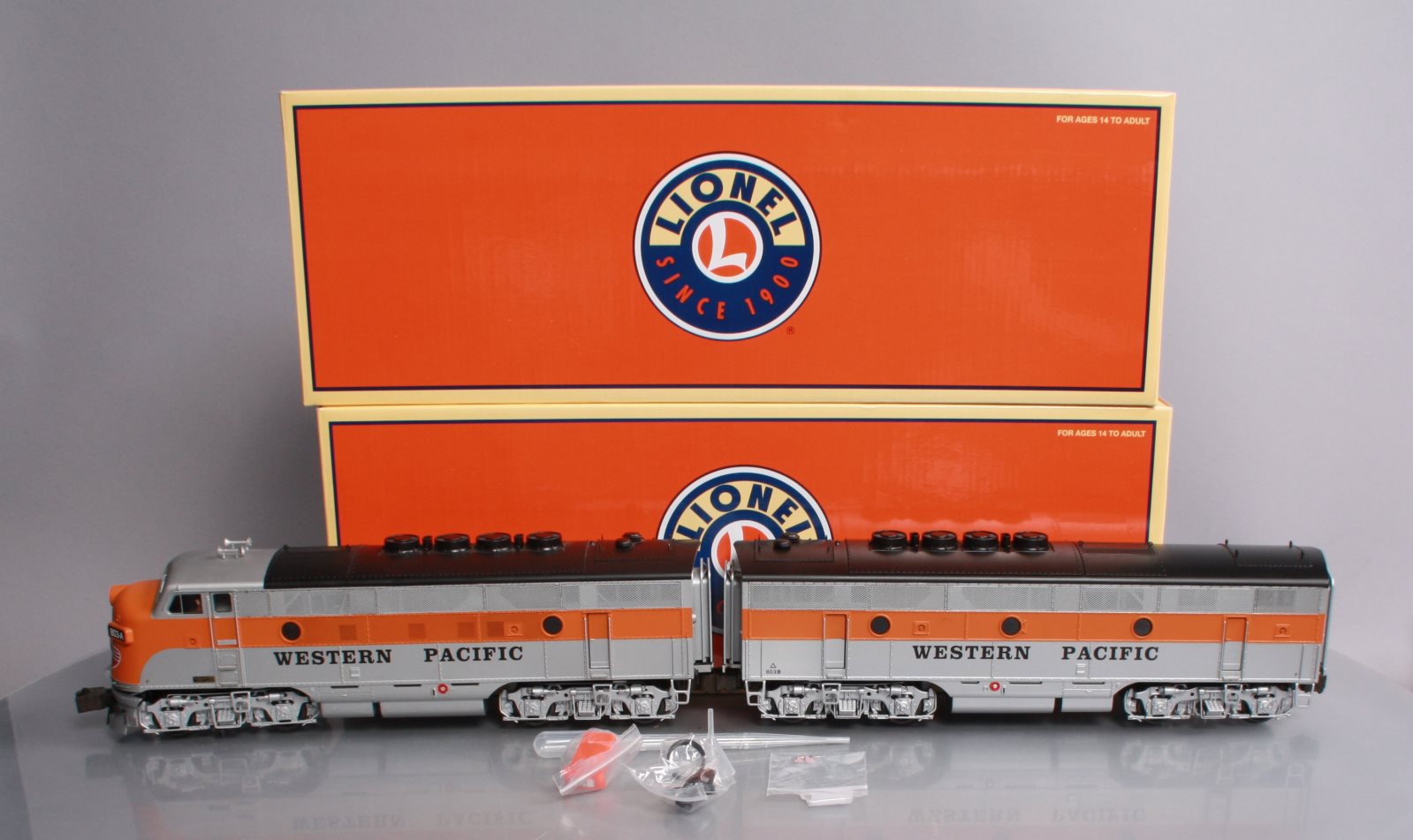 Lionel 6-38707 Western Pacific F3 AB Diesel Locomotive Set #803-A/803 ...