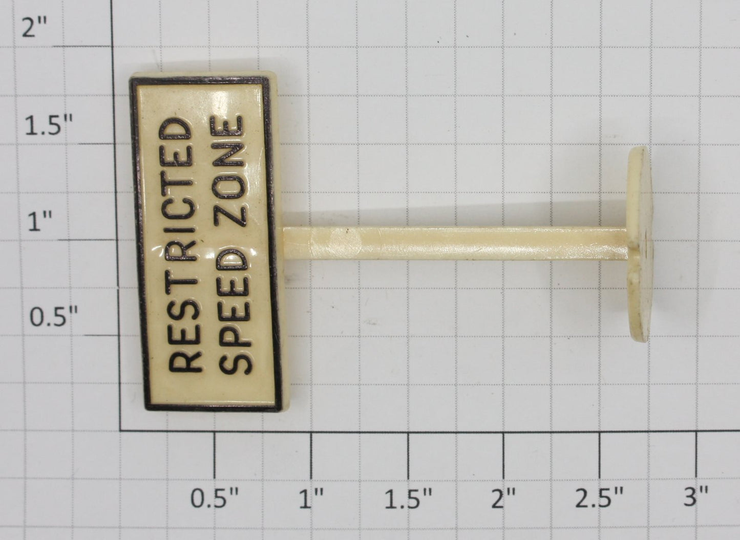 Marx PS-1-RSZ Railroad Sign, Restricted Speed Zone – Trainz