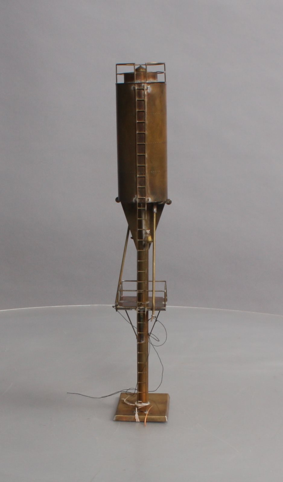Max Gray 1012 O Scale Brass Sanding Tower Unpainted – Trainz