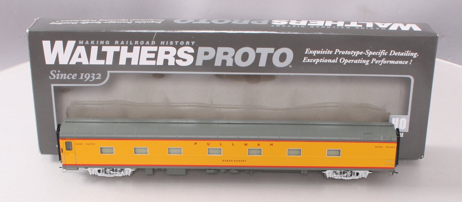 Walthers 920-9559 HO Union Pacific Ocean Sunset 85' P-S 5-2-2 Sleeper ...