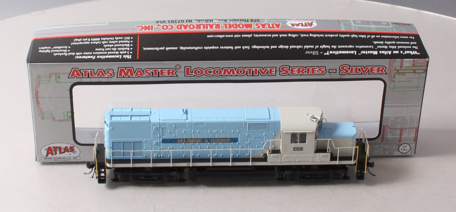 Atlas 10002950 HO Delaware & Hudson C420 Ph. 2B Low Nose Diesel Locomo ...