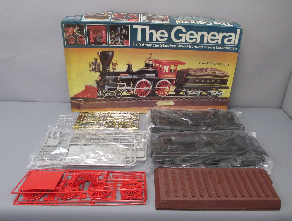 MPC 1-2001 1/25The General 4-4-0 American Standard Wood-Burning Steam ...