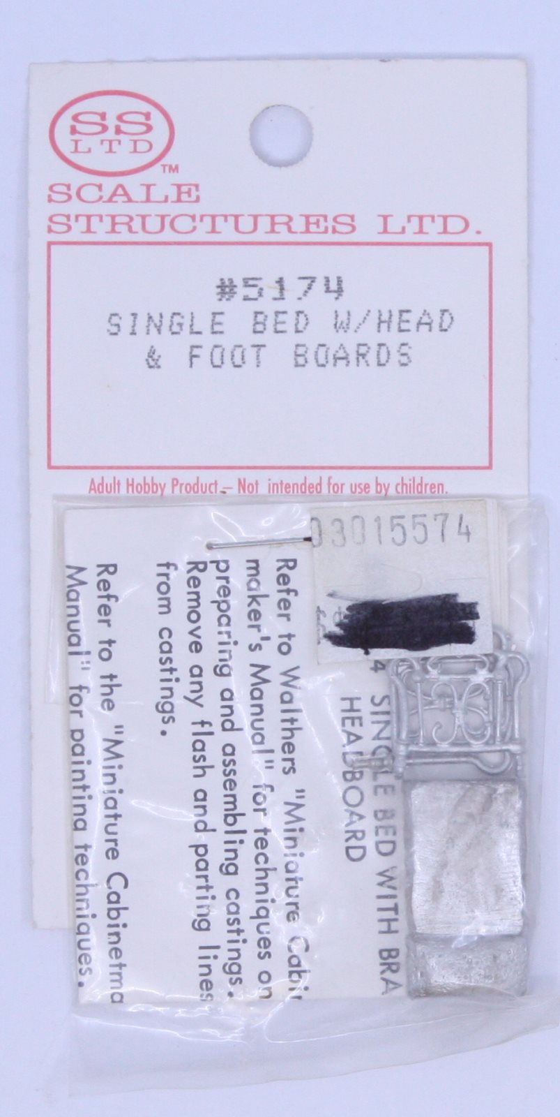 Scale Structures 5174 HO Scale Single Bed with Head and Foot Boards ...