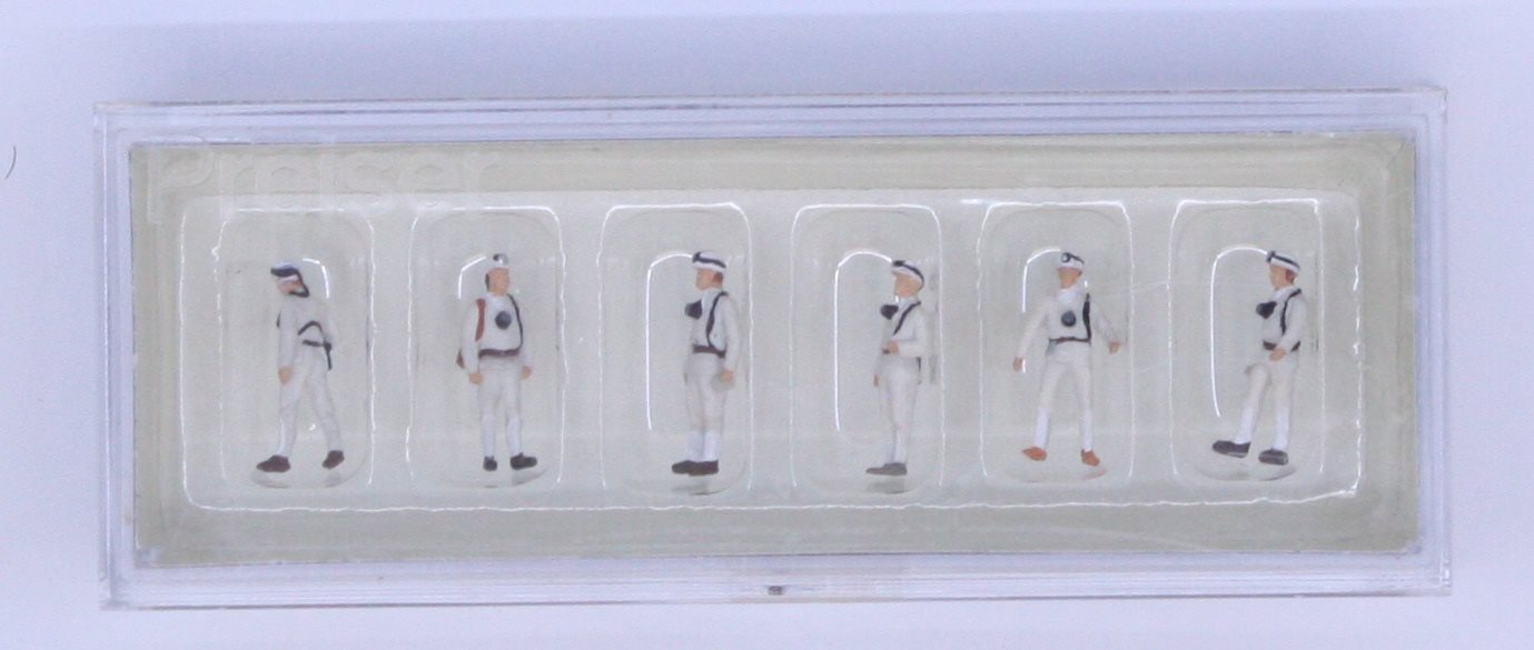 Preiser 79215 N Standing Miners Figures (Set of 6) – Trainz