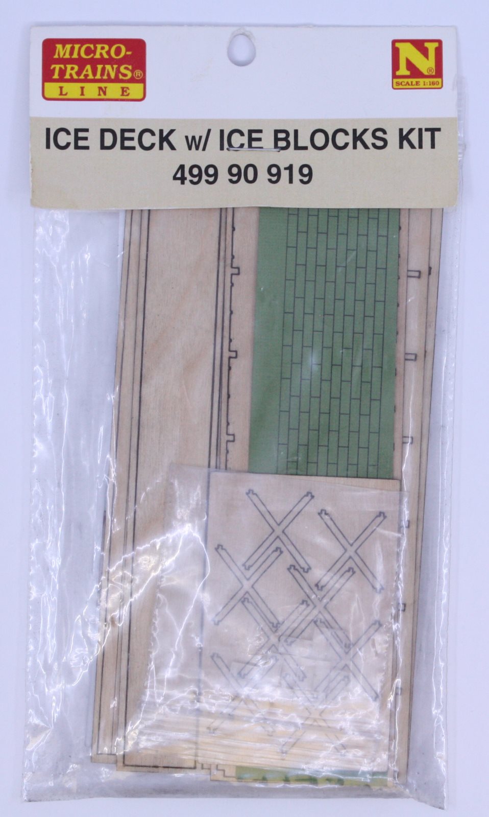 Micro-Trains 49990919 N Scale Ice Deck with Ice Blocks Kit-Building Ki ...