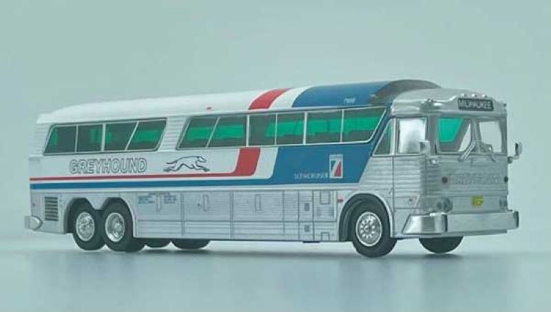 Iconic Replicas 87-0322 HO Greyhound MC-7 Challenger Intercity Bus – Trainz