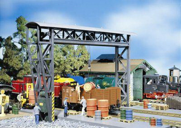 Pola 331707 G Scale Gantry Crane Kit – Trainz