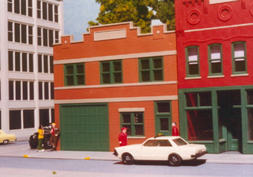 Smalltown USA 699-6007 HO The Cab Company Building Kit – Trainz