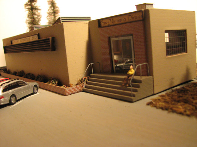 Alpine Division Scale Models 74 HO Electronic Plant Kit – Trainz