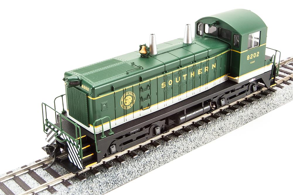 Broadway Limited 2650 HO Southern Railway EMD SW7 Paragon2™ #8202 – Trainz