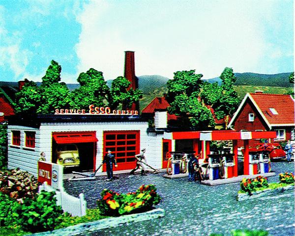 Heljan 1776 HO Modern Gas Station Kit – Trainz