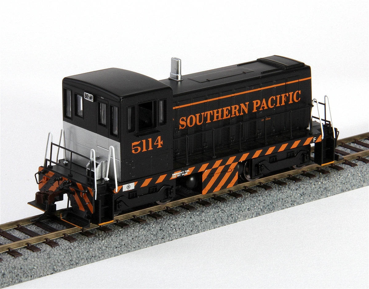 Bachmann 60613 HO Southern Pacific GE 70-Tonner Diesel Locomotive w/DC ...