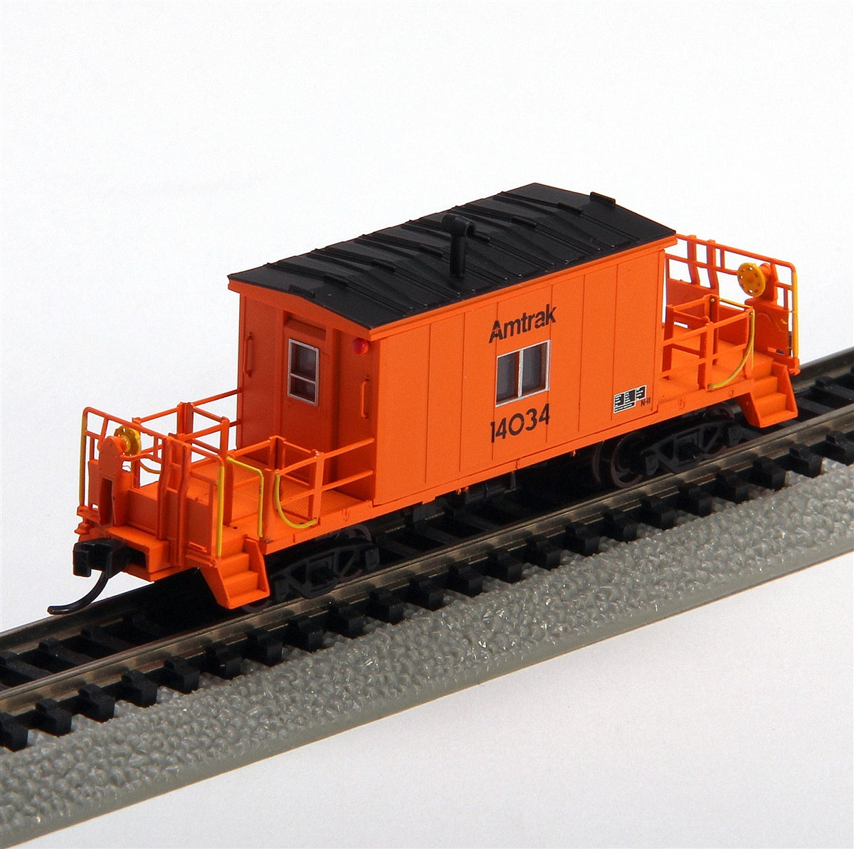 Bluford Shops 24041 N Amtrak Steel Transfer Caboose #14032 – Trainz