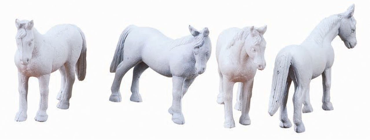 Lionel 6-21611 O Horses Circus Animals Figures (Set of 4) – Trainz