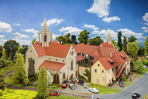 Faller 130816 HO Bebenhausen Monastery Building Kit – Trainz