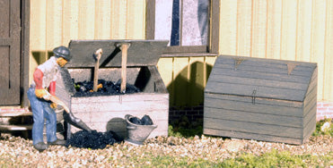 Banta Model Works 712 O Coal Bins – Trainz