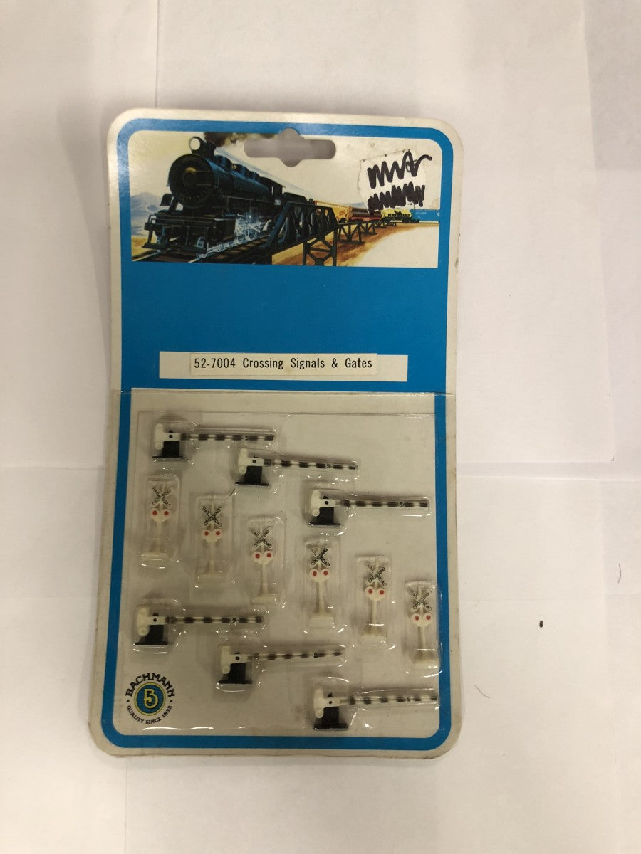 Bachmann 52-7004 N Crossing Signals & Gates – Trainz