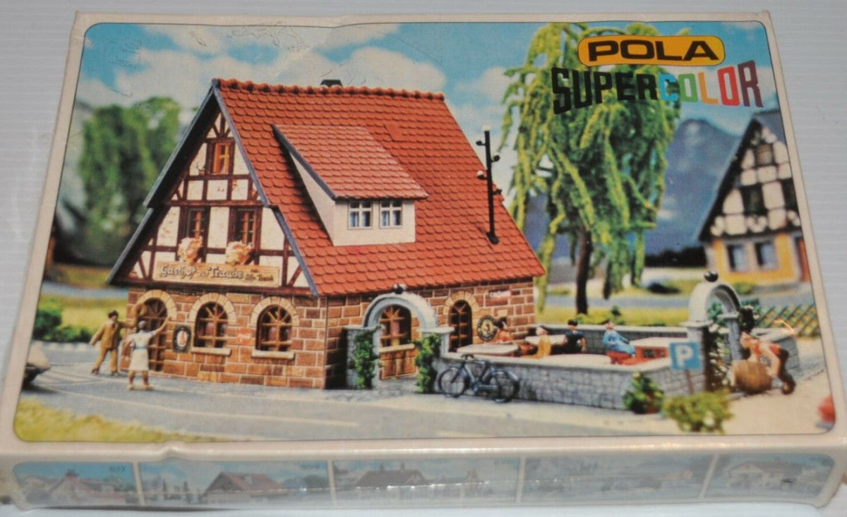 Pola 531 HO Village Cafe Building Kit – Trainz