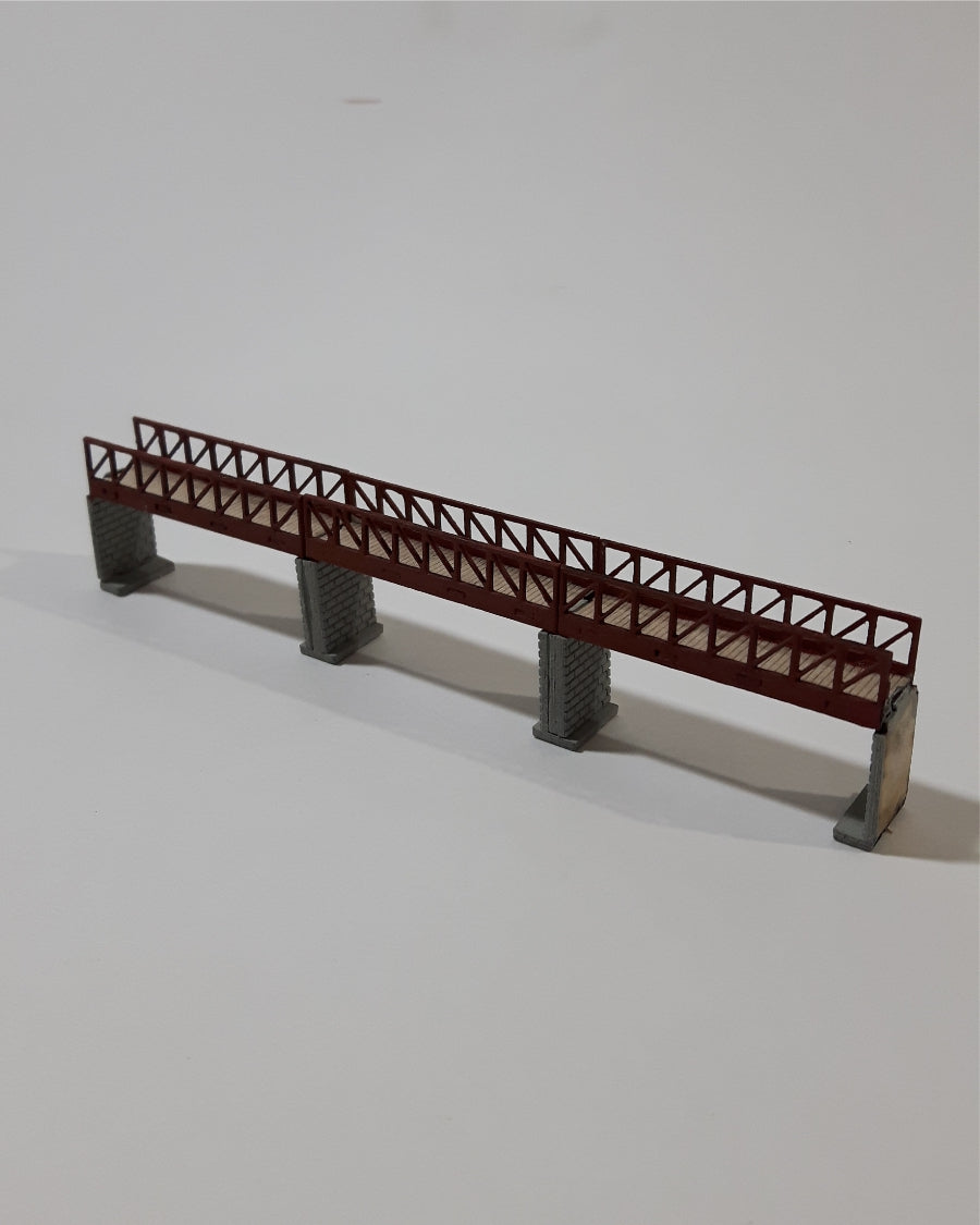 Osborn Model Kits 3133 N Pedestrian Bridge – Trainz
