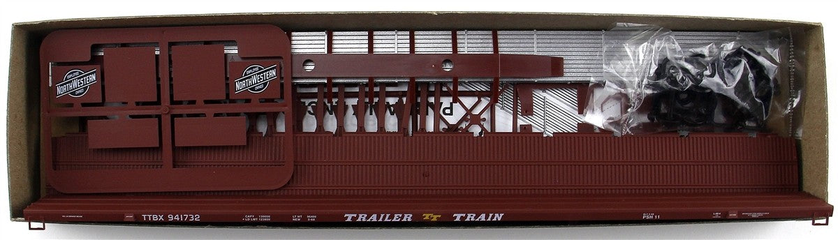 Accurail 9413 HO Chicago and Northwestern 89' Auto Rack with Panels Ki ...