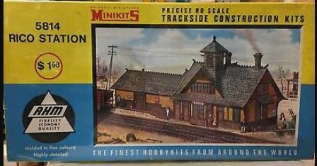 AHM MiniKits 5814:298 Ho Scale Rico Station Assembly Kit – Trainz