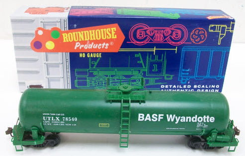 Roundhouse 7851 HO Scale #78542 50' BASF Wyandotte Tank Car Kit – Trainz