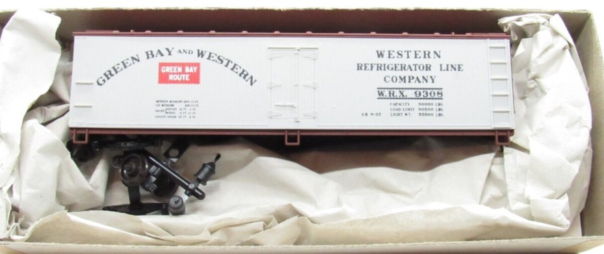 Accurail 4805 HO Green Bay & Western 40'''' Wood Reefer Kit – Trainz