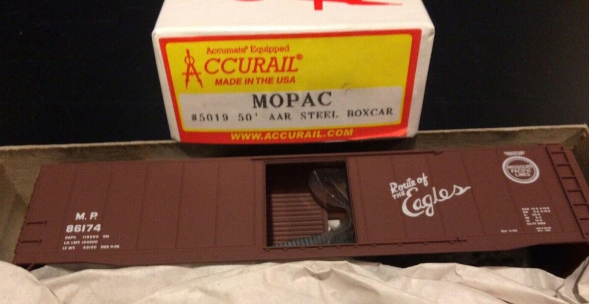 Accurail 5019 HO MOPAC AAR 50' Steel Boxcar Kit – Trainz