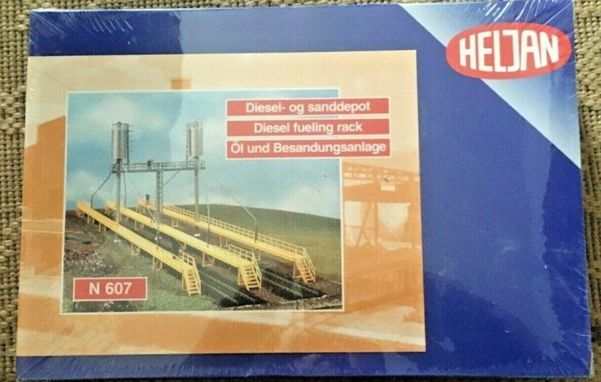 Heljan 607 N Diesel Fueling & Sanding Complex Kit – Trainz