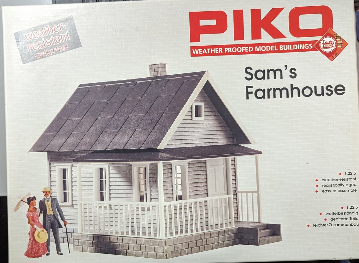 Piko 62226 G Scale Farmhouse Building Kit – Trainz