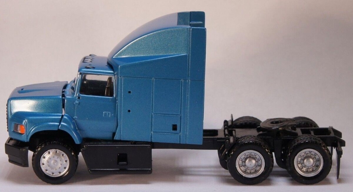 Promotex 25241 HO Herpa Light Blue Ford Aeromax Tandem Axle Tractor W ...
