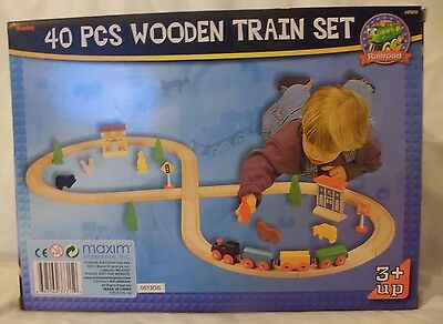 Maxim 37315 40 Piece Wooden Train Set – Trainz