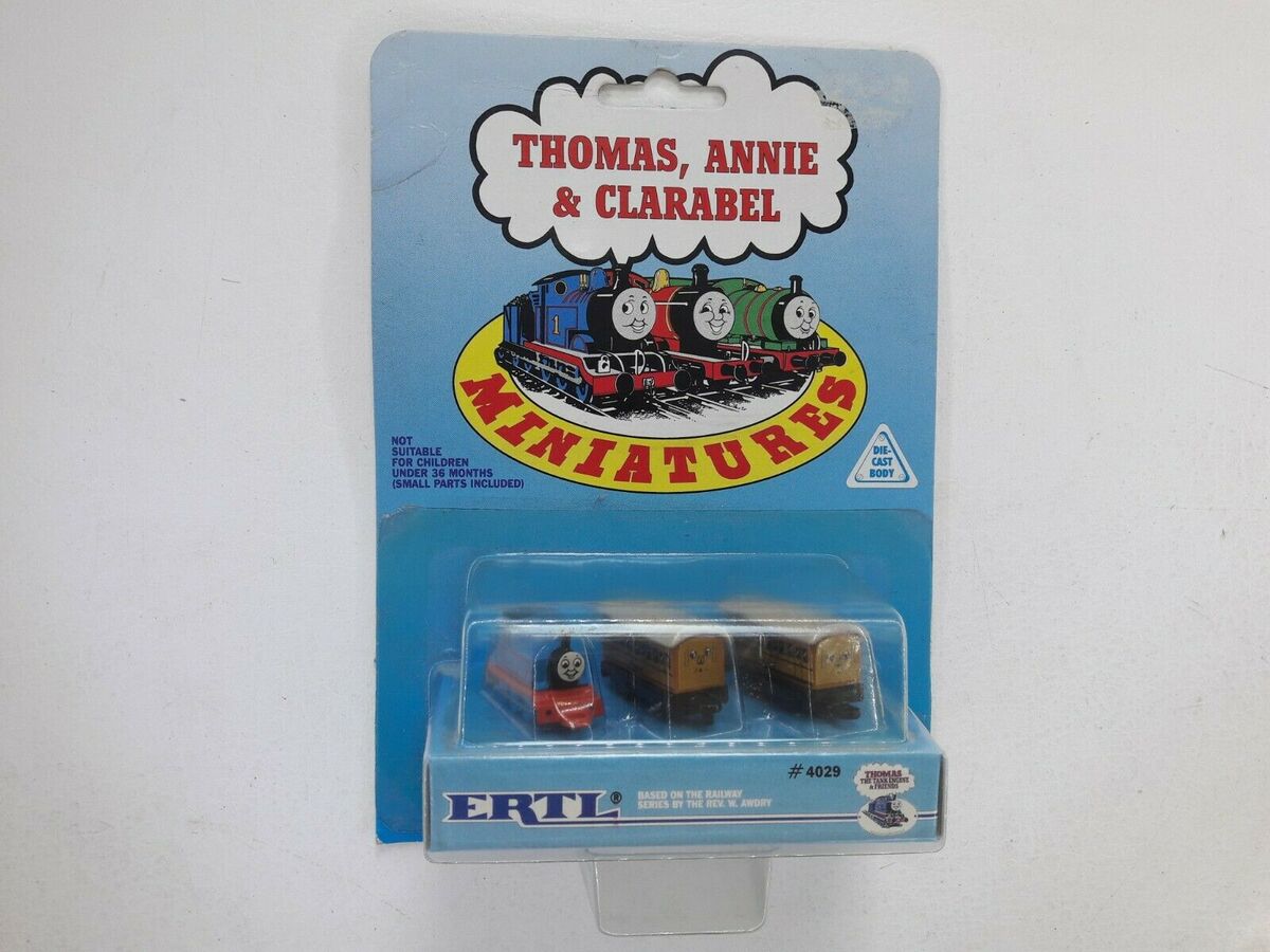 Ertl 4029 Thomas, Annie & Clarabel – Trainz