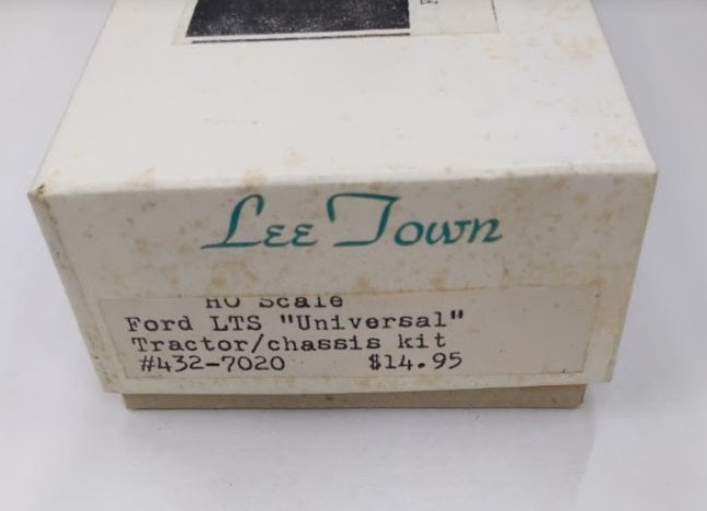 Lee Town 432-7020 HO Ford LTS "Universal" Tractor/Chassis Kit – Trainz
