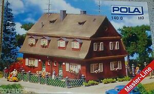 Pola 140 0 HO Scale Two Family House Building Kit – Trainz