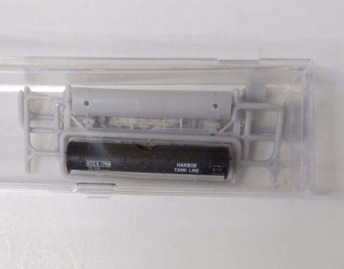InterMountain 1708 N HTCX Harbor Tank Line Tank Container Kit – Trainz