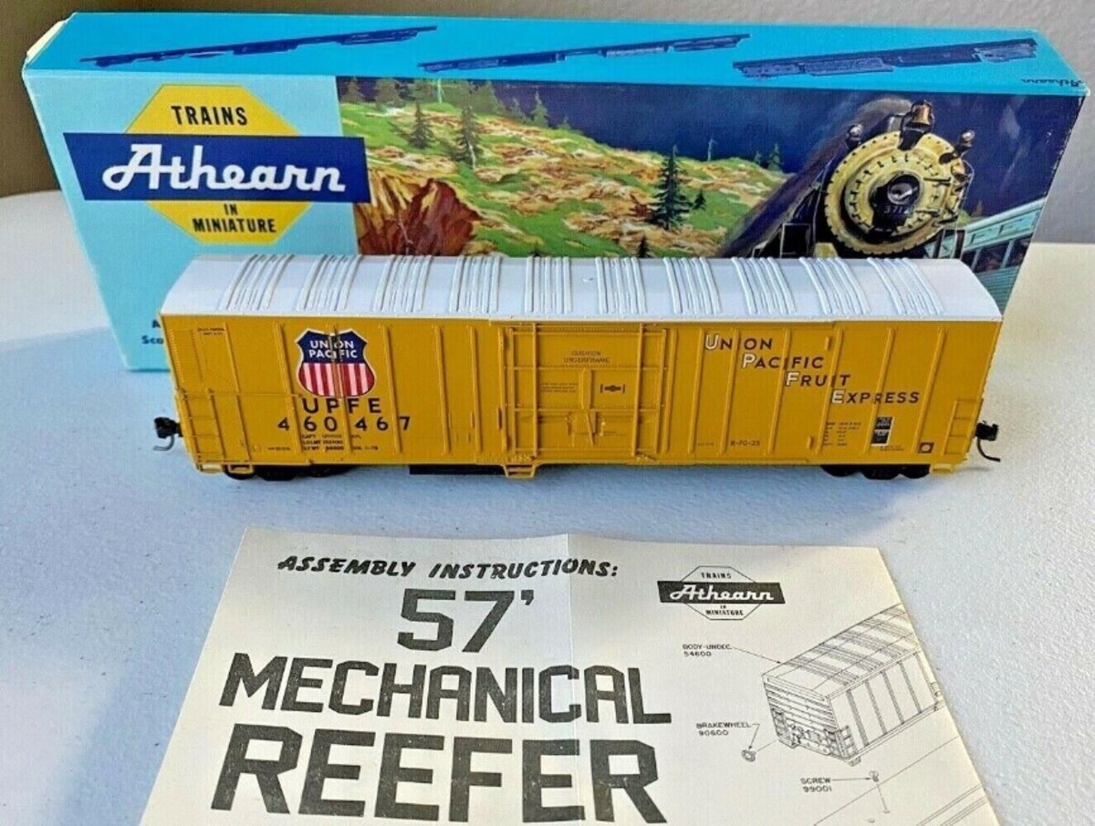 Athearn 5467 HO Union Pacific 57' Mechanical Reefer Car# 460467 Kit ...